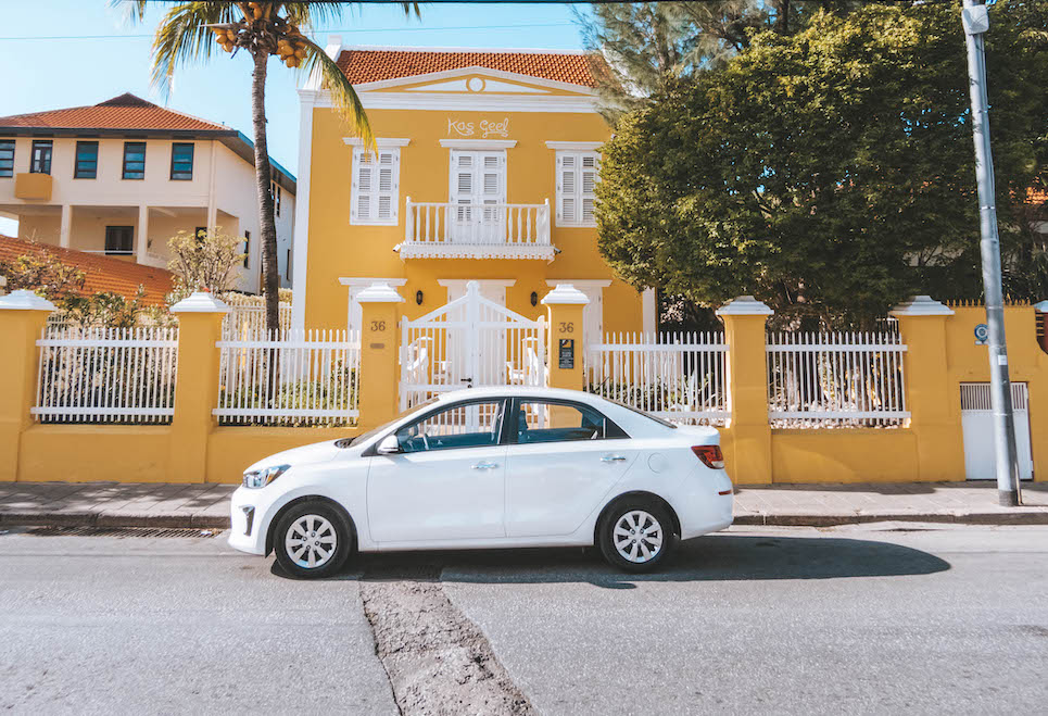 Vacancy Internship All Round - Car rental in Curacao